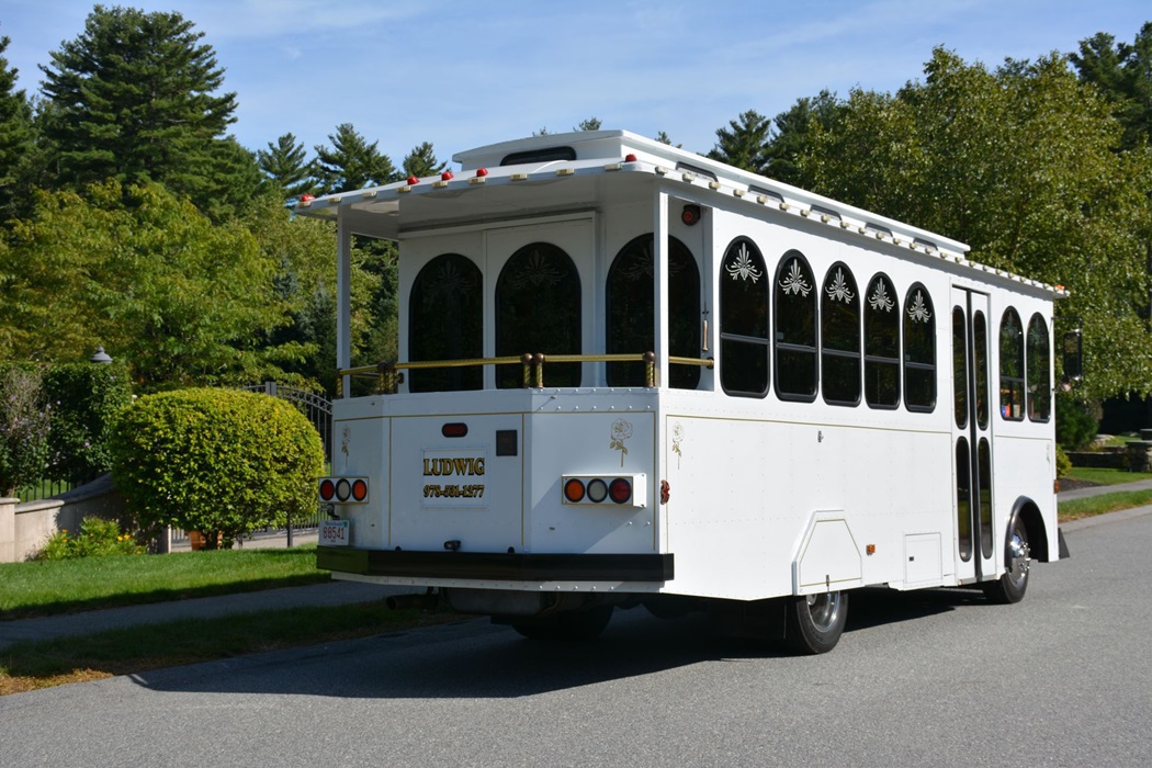 Trolley - 22 Passenger